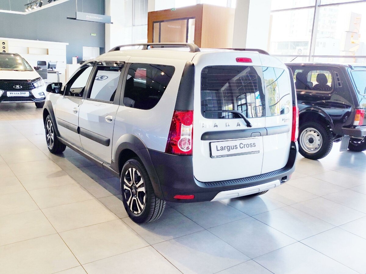 Купить LADA Largus Cross 7 мест в Екатеринбурге. 1.6 л. 16-кл. (106 л.с.) 5МТ. Comfort | Авто ...